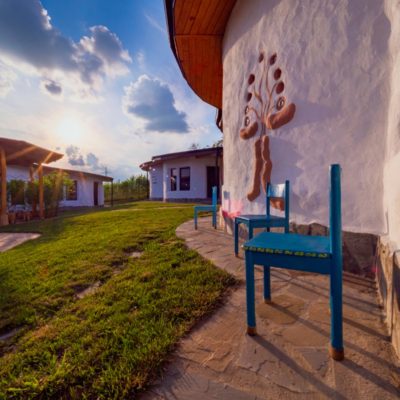 Cob Village – Case de lut | Cazare Berca, Buzau